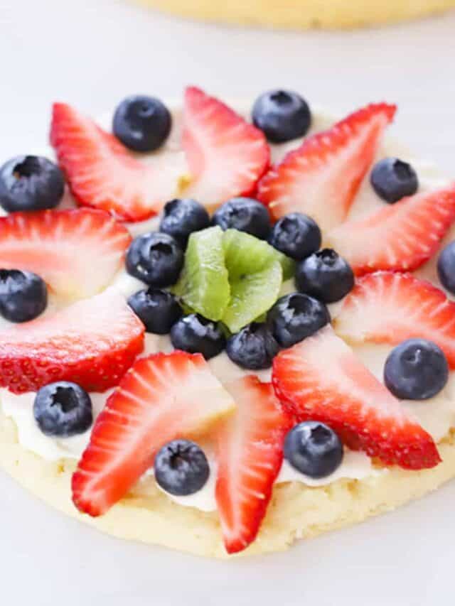 Best Fruit Pizza Recipe Story - The Carefree Kitchen