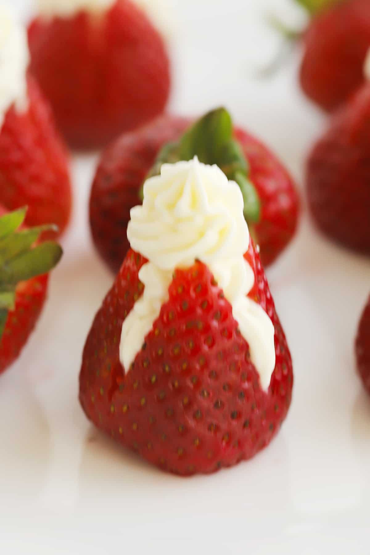 Best Cheesecake Stuffed Strawberries - The Carefree Kitchen