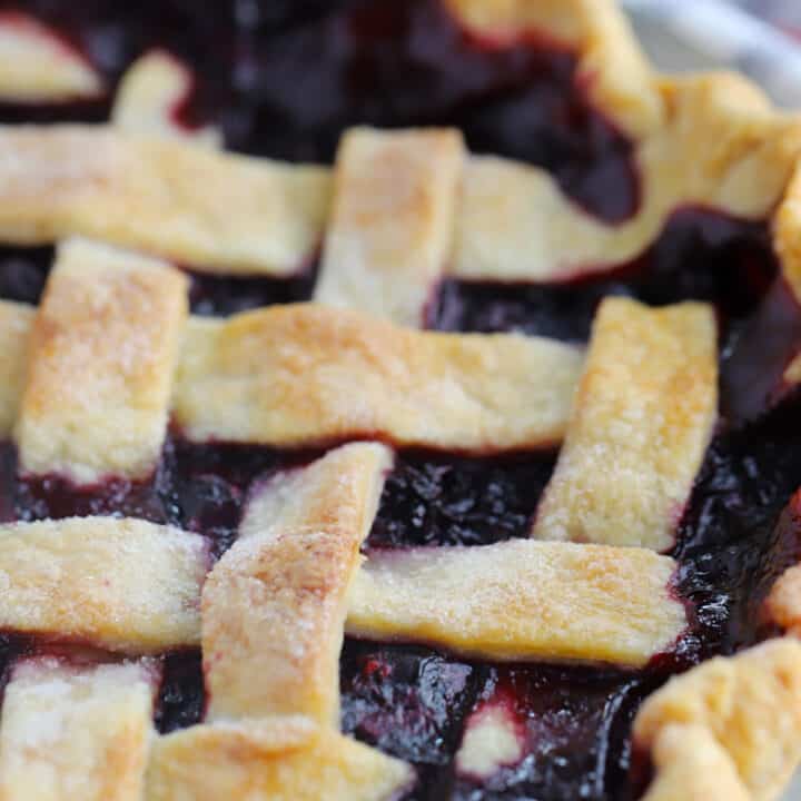 Flaky Pie Crust Recipe {Foolproof} - The Carefree Kitchen