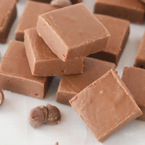 Easy Homemade Chocolate Fudge - The Carefree Kitchen
