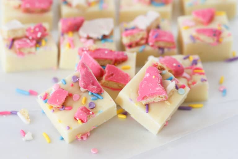 Animal Cookie Fudge - The Carefree Kitchen