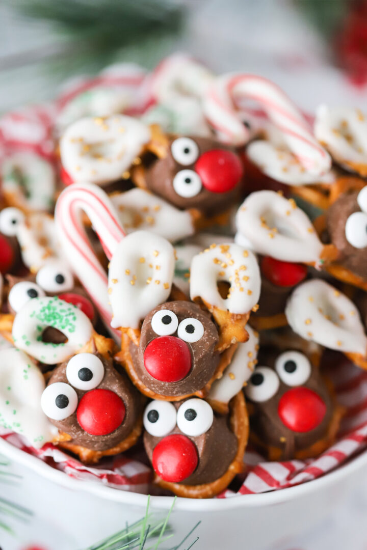 Reindeer Rolo Pretzels - The Carefree Kitchen