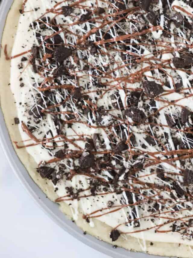 Oreo Dessert Pizza Story - The Carefree Kitchen
