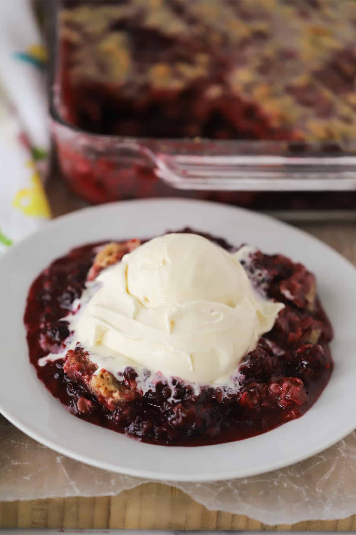 Mixed Berry Crisp Recipe - The Carefree Kitchen