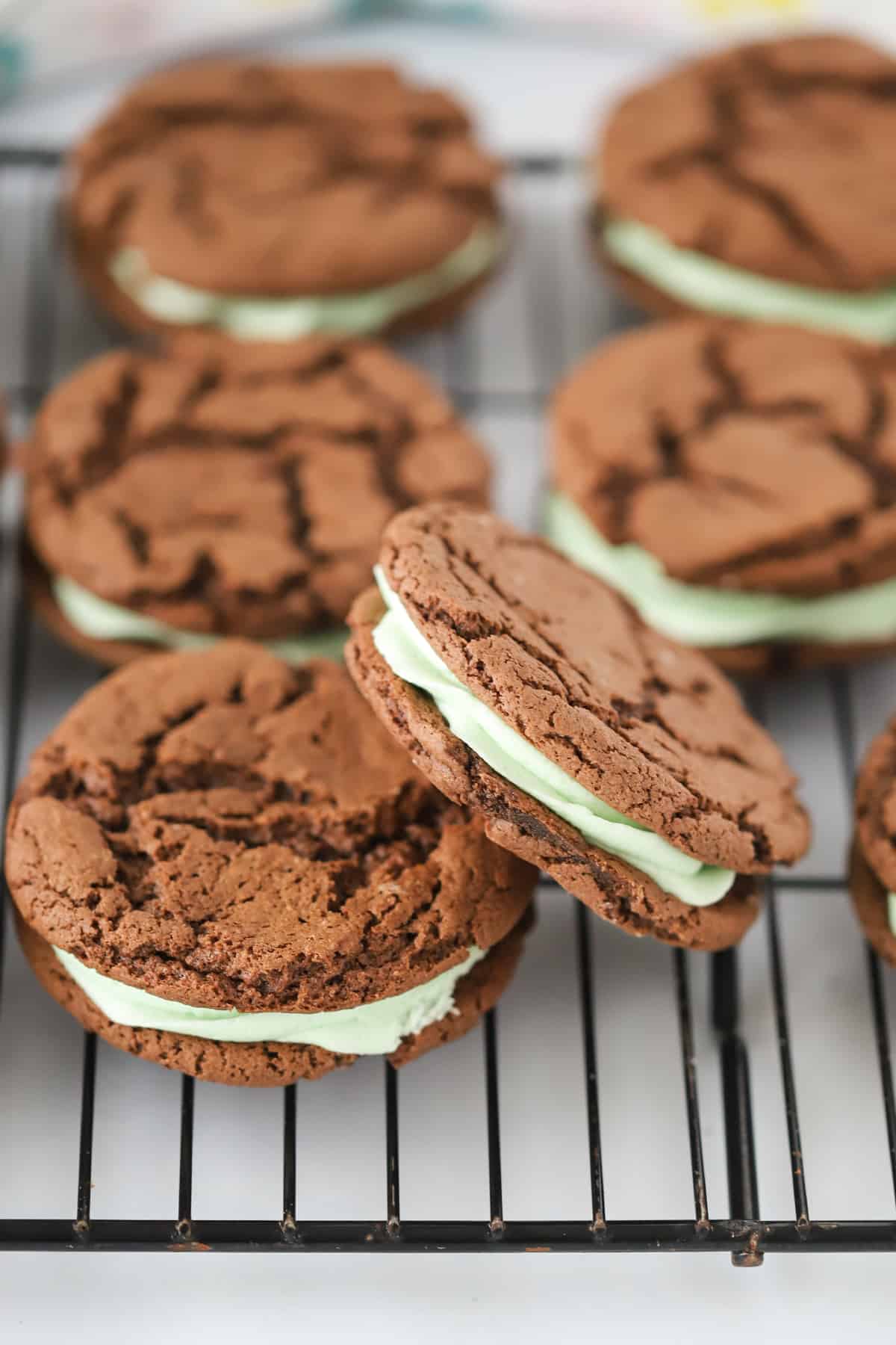 Homemade Mint Oreo Cookies - The Carefree Kitchen