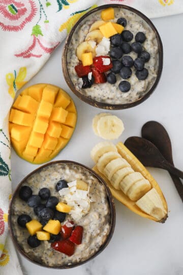 Simple Overnight Oats Recipe - The Carefree Kitchen