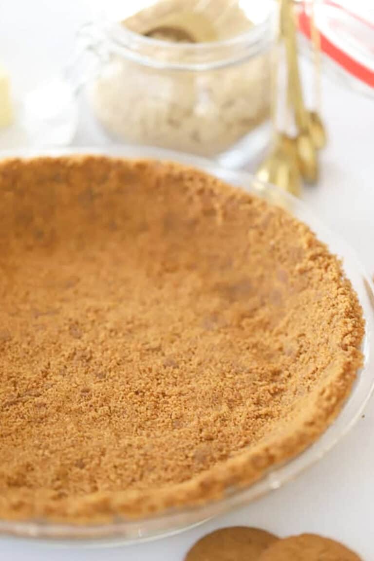Gingersnap Pie Crust Recipe - The Carefree Kitchen