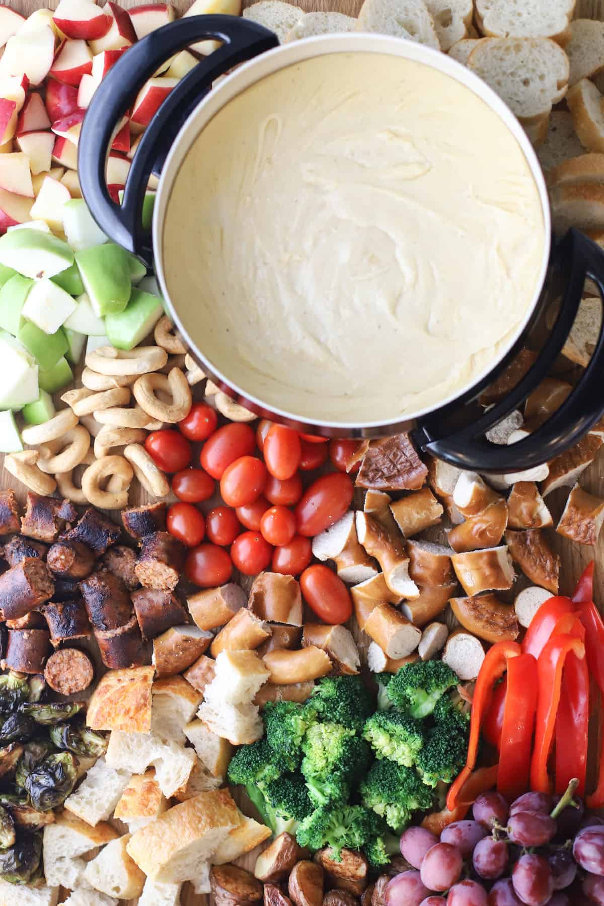 Easy Cheese Fondue Recipe - The Carefree Kitchen