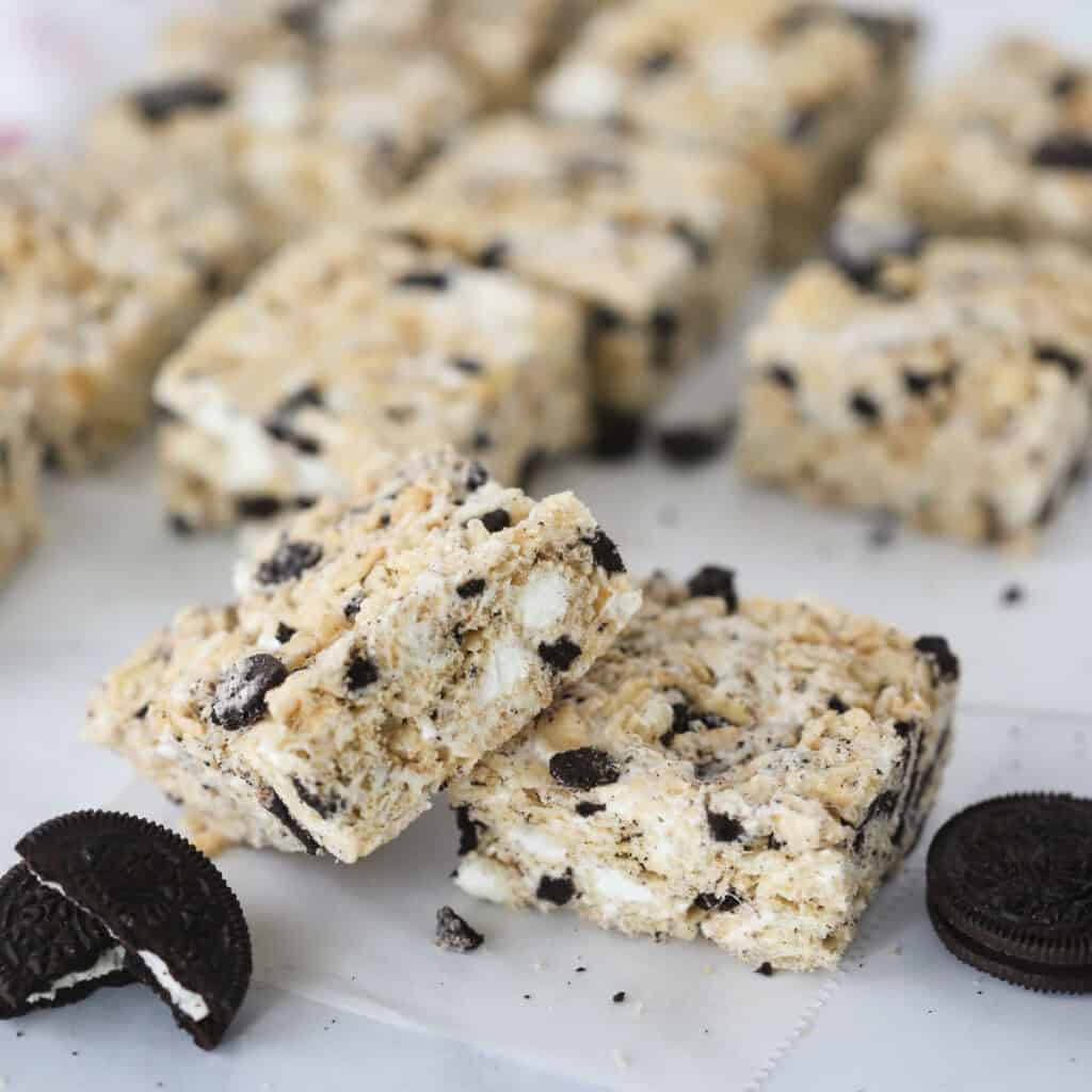 Oreo Rice Krispies Treats - The Carefree Kitchen