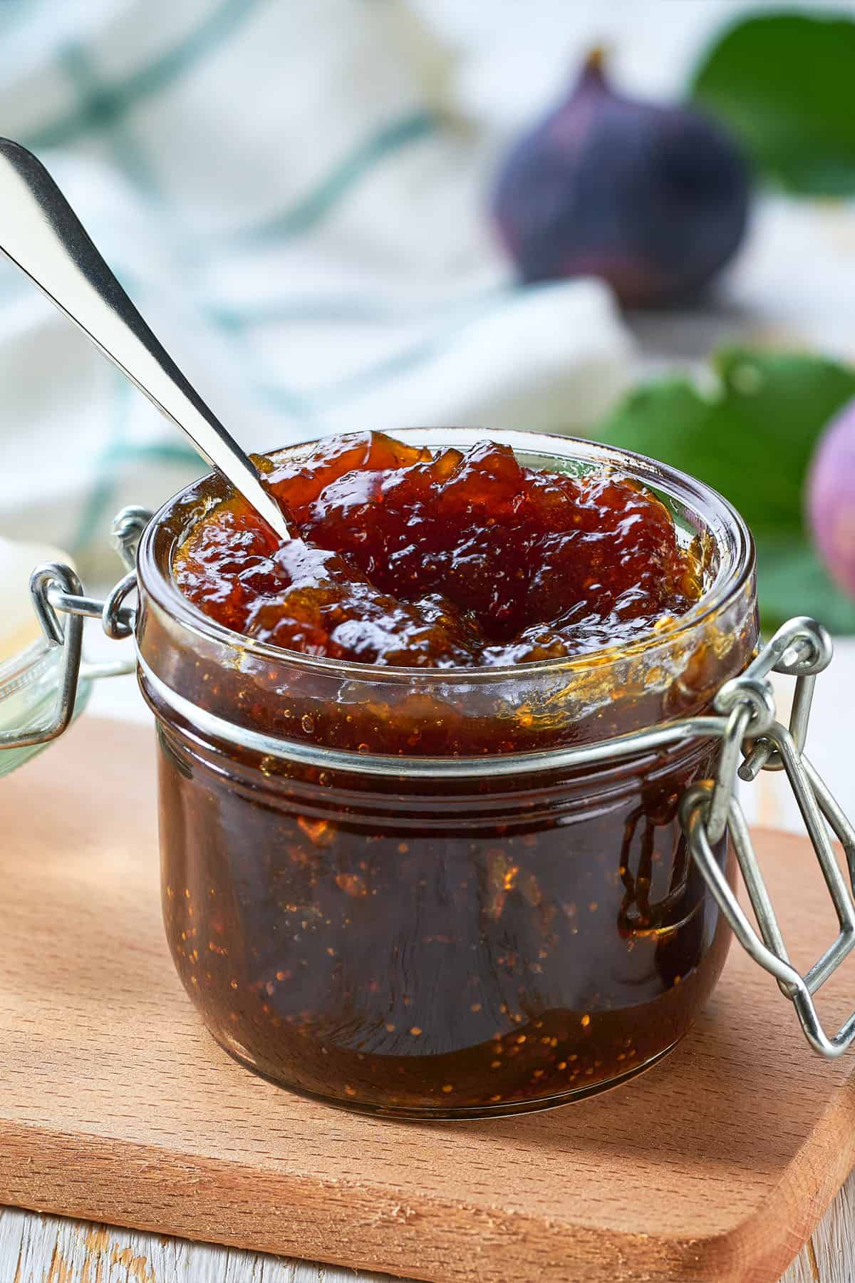 Easy Fig Jam Recipe - The Carefree Kitchen